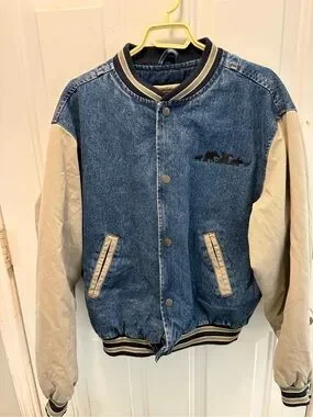 Disney | Jackets & Coats | Authentic Vintage 998 Disney Animal Kingdom ...